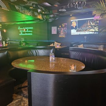 HUBBLE HOOKAH - Updated December 2025 - 325 Photos & 222 Reviews - 3308 N Harlem Ave, Chicago ...
