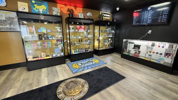 BEST BUDZ - Updated September 2025 - 146 Virginia St, Buffalo, New York ...