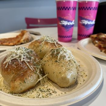 STRAD PIZZA - Updated August 2025 - 70 Photos & 48 Reviews - 13802 N ...