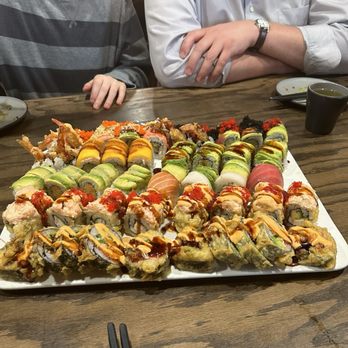 JIN’S SUSHI SEAFOOD & BAR - Updated September 2024 - 365 Photos & 233 ...