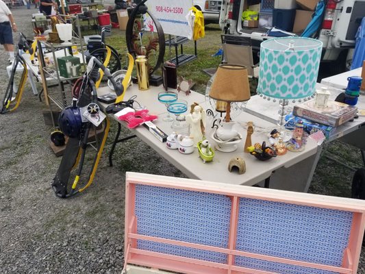 BLUE RIDGE FLEA MARKET - Updated June 2024 - 242 Photos & 24 Reviews ...