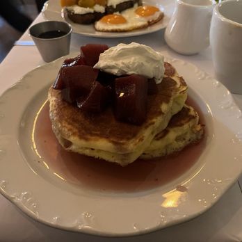 FAIRFAX - Updated April 2025 - 444 Photos & 217 Reviews - 234 W 4th St ...