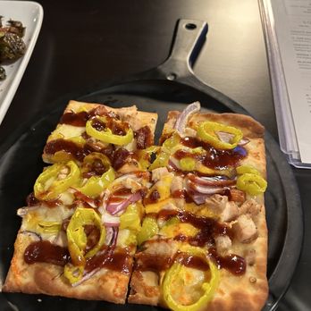 HUBBARD GRILLE - Updated March 2025 - 477 Photos & 560 Reviews - 793 N ...