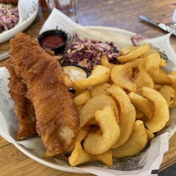 BARNYARD CRAFTHOUSE & EATERY - Updated September 2025 - 410 Photos ...