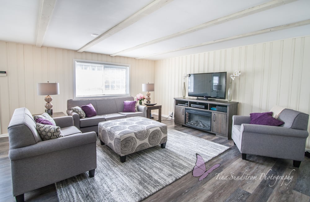 TINA SUNDSTROM PHOTOGRAPHY - Updated December 2025 - Welland, Ontario ...