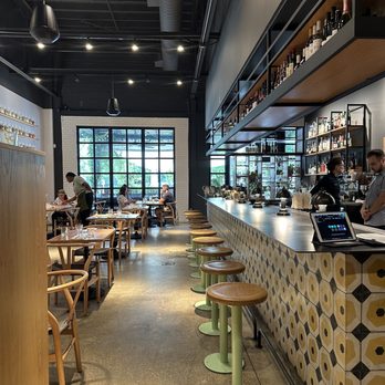 PHARM TABLE - 900 Photos & 377 Reviews - 611 S Presa, San Antonio ...