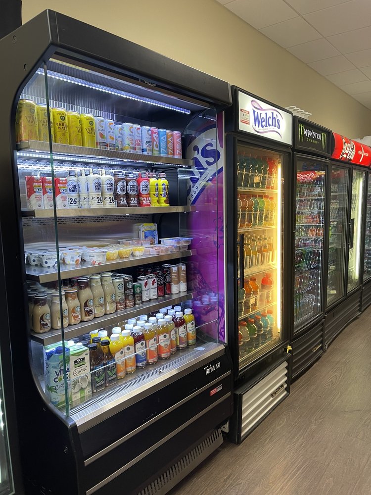 SQUARE CONVENIENCE STORE - Updated December 2025 - 1 W Ct Square ...