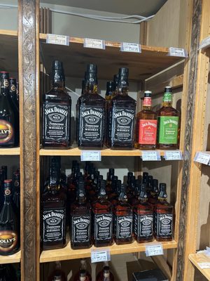 TRAVIS WINE & LIQUORS - Updated October 2025 - 11 Photos - 3555 Victory ...