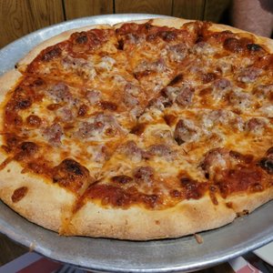 FIRE ENGINE PIZZA COMPANY - Updated February 2025 - 117 Photos & 115 ...