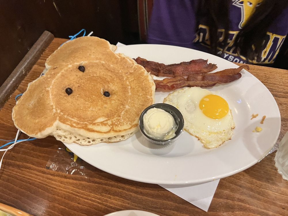 CEDAR RIDGE RESTAURANT - Updated March 2025 - 26 Photos & 33 Reviews ...