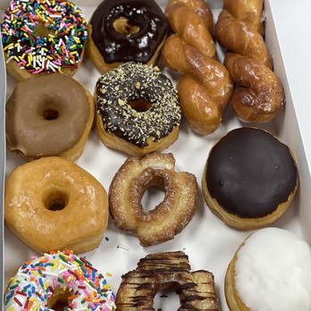 DC DONUTS DREAM CAFE - Updated August 2025 - 22 Photos - 1095 Diffley ...