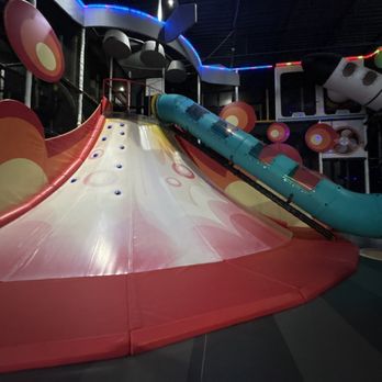 CATCH AIR - Updated December 2025 - 100 Photos & 52 Reviews - 13450 N ...