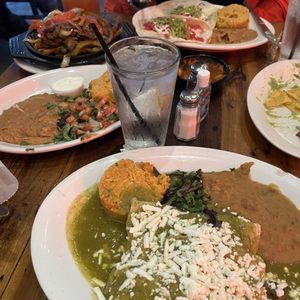 CAFE EL TAPATIO - 680 Photos & 385 Reviews - 9707 N Milwaukee Ave ...