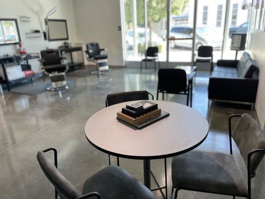 NOLA DESIGNER CUTS - 16 Photos - 1901 Fulton St, Fresno, California ...