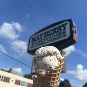 OH, SUGAR - Updated June 2025 - 32 Photos & 22 Reviews - 125 N Van ...