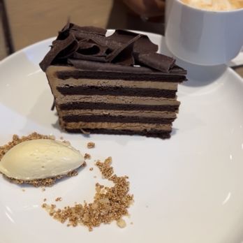 DAPHNE - Updated June 2024 - 136 Photos & 36 Reviews - 67 Richmond ...