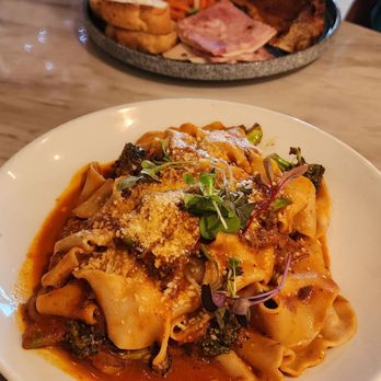 ESMAI’S CAFE & RESTAURANT - Updated August 2025 - 88 Photos & 36 ...