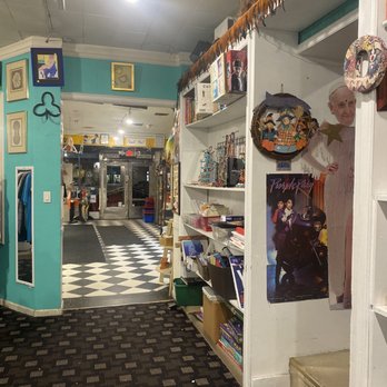 PHILLY AIDS THRIFT - Updated October 2025 - 123 Photos & 338 Reviews ...