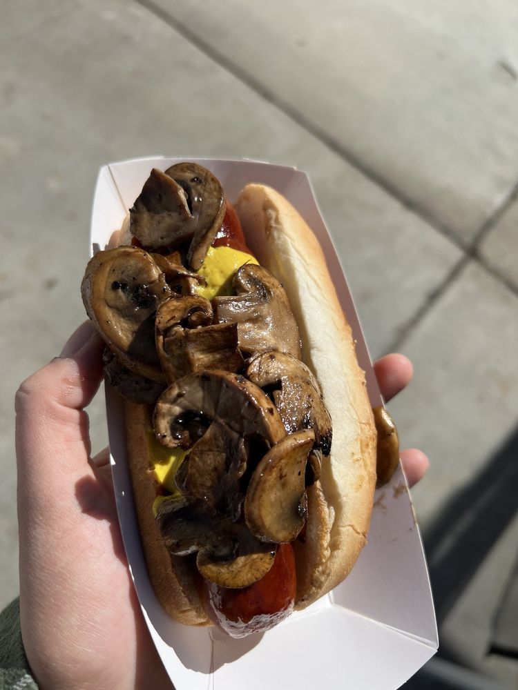 BOSS DOGGS - Updated March 2025 - 15 Photos - 9041 Trask Ave, Garden ...
