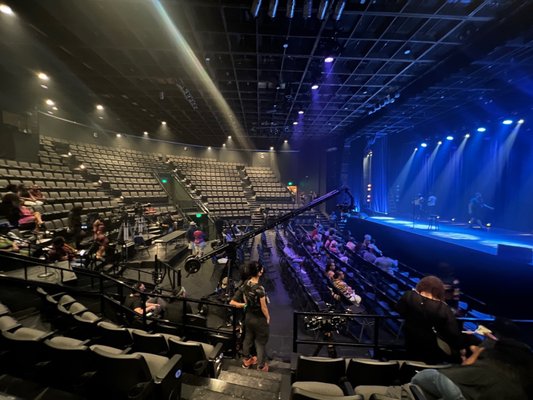 CENTER STAGE THEATRE - Updated October 2025 - 224 Photos & 133 Reviews ...