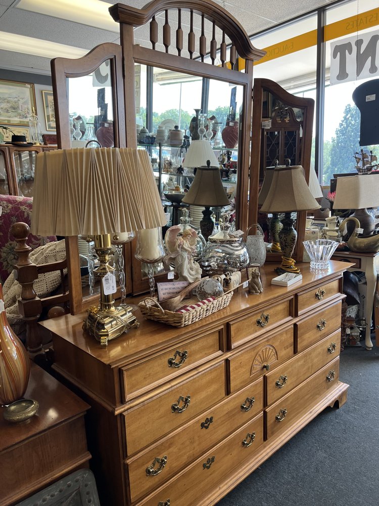 CREATIVE CAT CONSIGNMENT - Updated January 2026 - 2316 Orange Ave NE ...