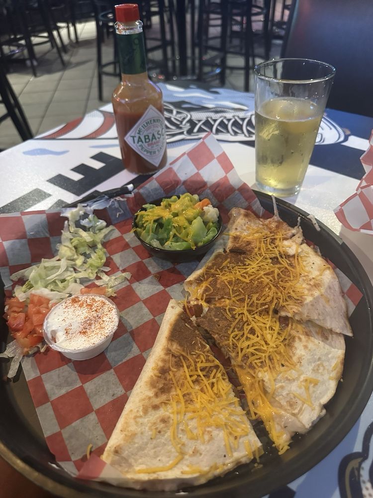 SPACE ALIENS GRILL & BAR - Updated July 2025 - 105 Photos & 126 Reviews ...