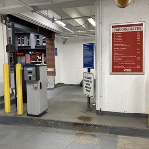 DOCK SQUARE PARKING GARAGE - Updated May 2025 - 16 Reviews - 20 Clinton ...