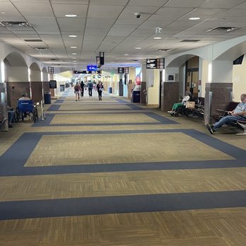 EL PASO INTERNATIONAL AIRPORT - ELP - Updated December 2025 - 859 ...