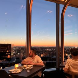 AERA - Updated December 2025 - 221 Photos & 48 Reviews - 8 Spadina ...