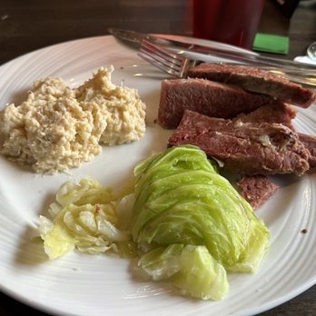 MYSTIC ROGUE IRISH PUB - Updated January 2026 - 206 Photos & 56 Reviews ...