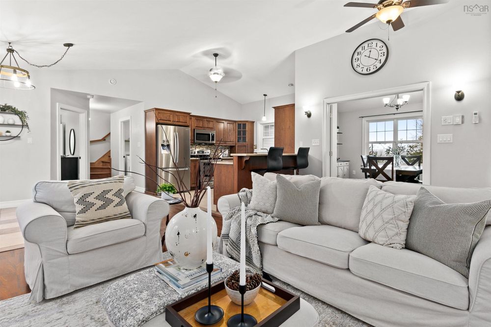 CHELSEA TAYLOR - JUSTIN HAVRE REAL ESTATE TEAM - Updated October 2025 ...