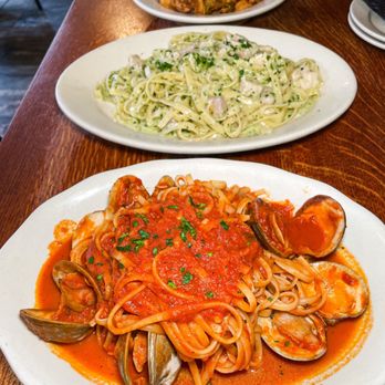 GIACOMO’S RISTORANTE - BOSTON - 2990 Photos & 4135 Reviews - 355 ...