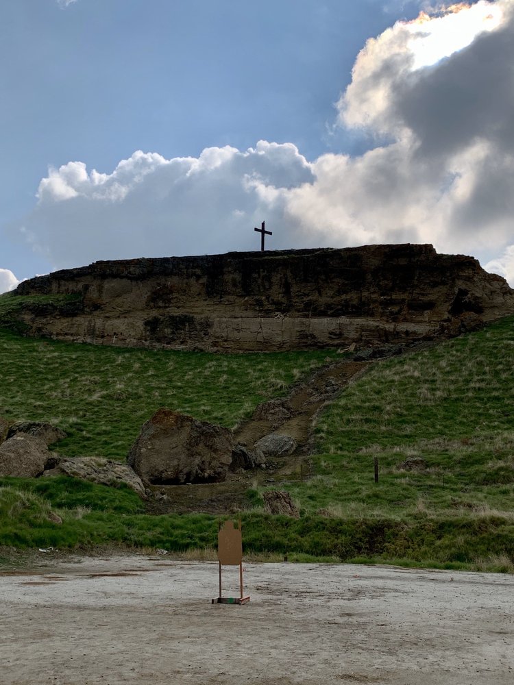 5 DOGS RANGE - 28 Photos & 29 Reviews - 20238 Woody Rd, Bakersfield ...