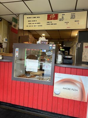 AMORE APIZZA - Updated December 2025 - 43 Photos & 78 Reviews - 83 N ...