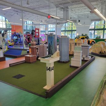 SUBPAR MINIATURE GOLF - 400 Photos & 313 Reviews - 1600 Park St ...