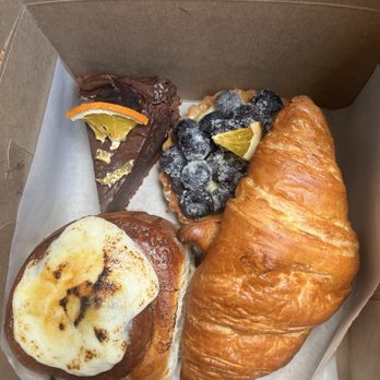 OCEAN SIDE BAKERY - Updated April 2025 - 267 Photos & 56 Reviews - 1176 ...