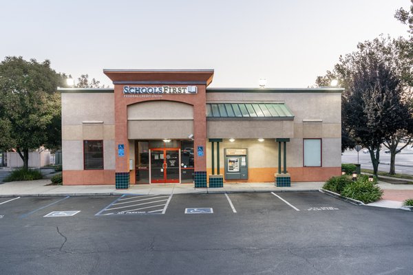 SCHOOLSFIRST FEDERAL CREDIT UNION - Updated April 2025 - 51 Reviews ...