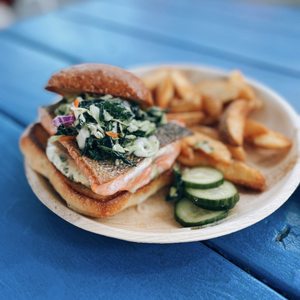 THE ZIPPER - Updated July 2024 - 46 Photos & 34 Reviews - 2705 NE Sandy ...