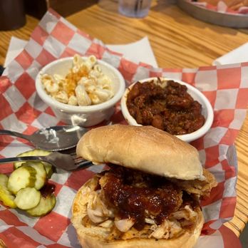 COUNTY ROAD ICE HOUSE - Updated August 2024 - 384 Photos & 309 Reviews ...