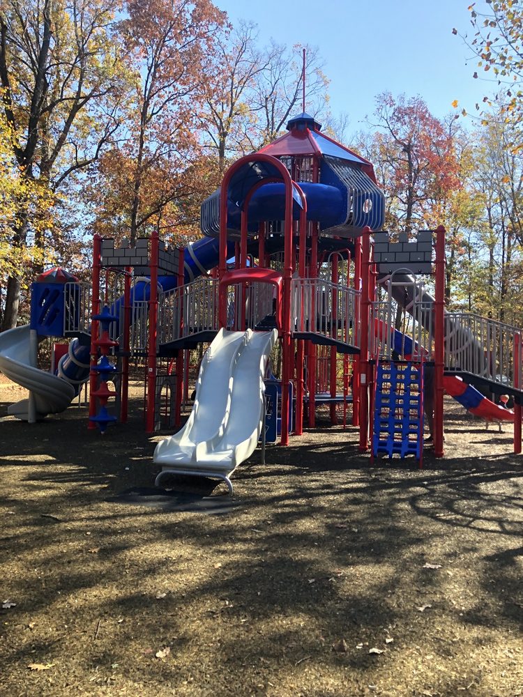 TRAILSIDE PARK - 20375 Claiborne Pkwy, Ashburn, Virginia - Parks ...