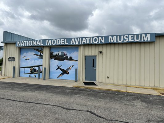 AMA - NATIONAL MODEL AVIATION MUSEUM - Updated December 2025 - 34 ...