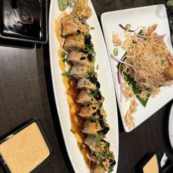 MOON THAI AND JAPANESE RESTAURANT - Updated May 2025 - 846 Photos & 265 ...