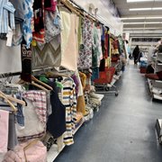 GOODWILL RETAIL STORE AND DONATION CENTER - 20 Photos & 30 Reviews ...