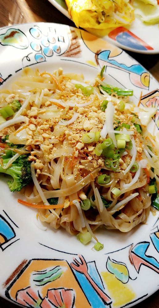 BLUE TARO - 87 Photos & 44 Reviews - Vietnamese - 942 Monroe Ave ...