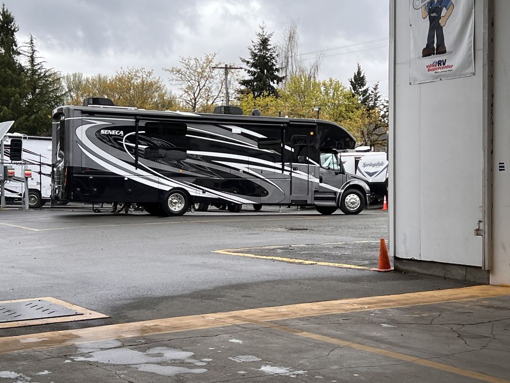 VALLEY RV SUPERCENTER - Updated September 2025 - 36 Photos & 70 Reviews ...