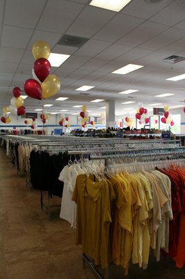 GOODWILL SOUTHERN CALIFORNIA RETAIL STORE & DONATION CENTER - Updated ...