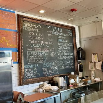 TRUTH BBQ - Updated December 2024 - 2082 Photos & 1113 Reviews - 110 S ...