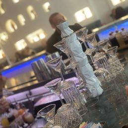 ELIA - Updated October 2025 - 1515 Photos & 557 Reviews - 1520 Locust ...