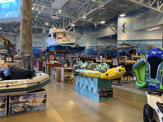 BASS PRO SHOPS - Updated January 2026 - 22 Photos - 1 Promenade Bass ...