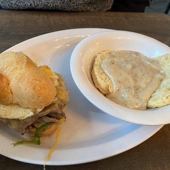 HIGHLAND SQUARE DELI - Updated December 2025 - 46 Photos & 26 Reviews ...